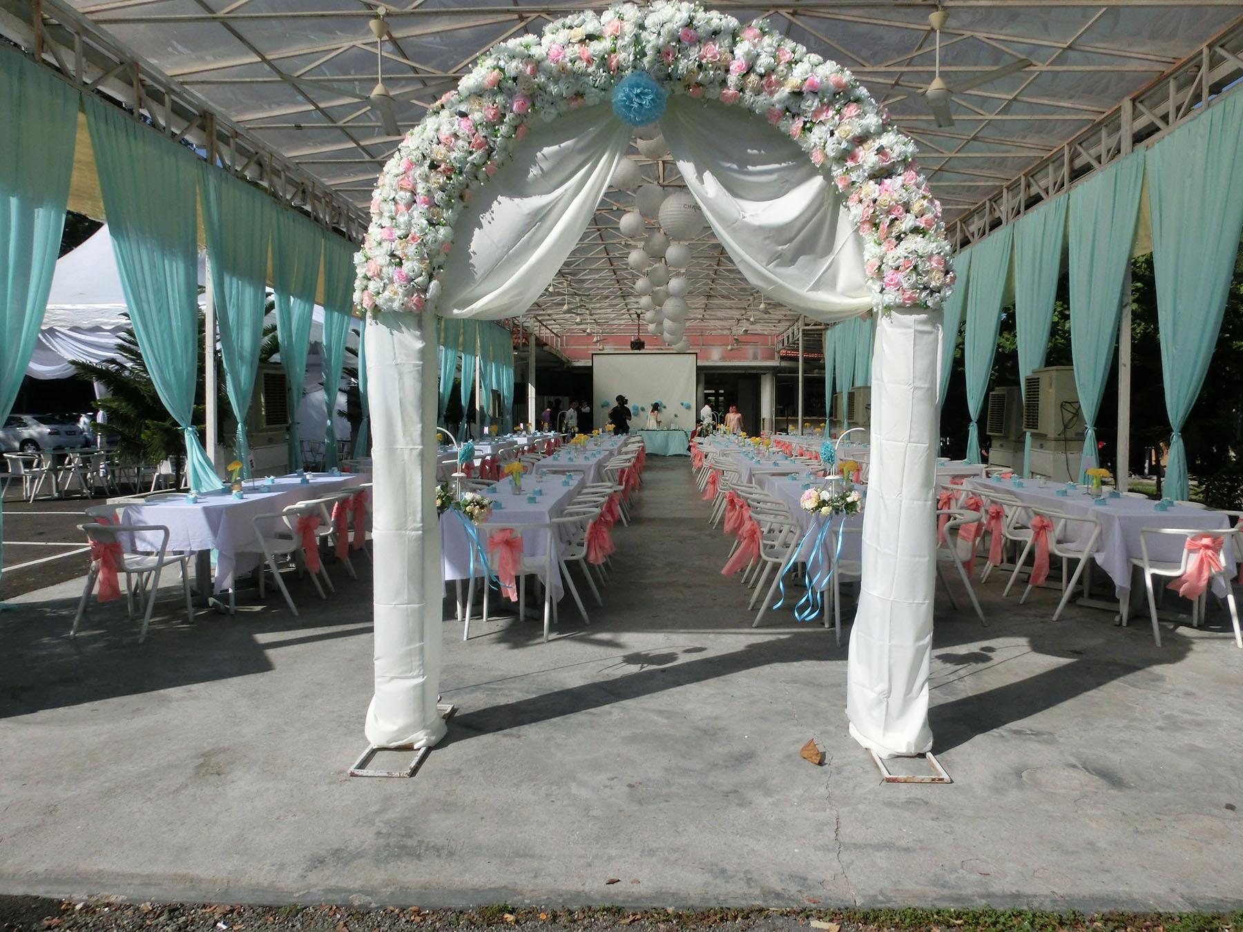 Chateau De Caffeinees - Wedding Celebration